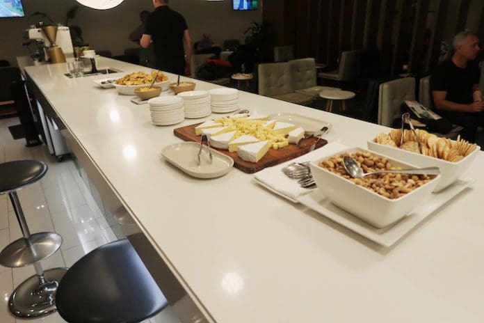 Review: Qantas International Business Lounge Perth (Terminal 1)