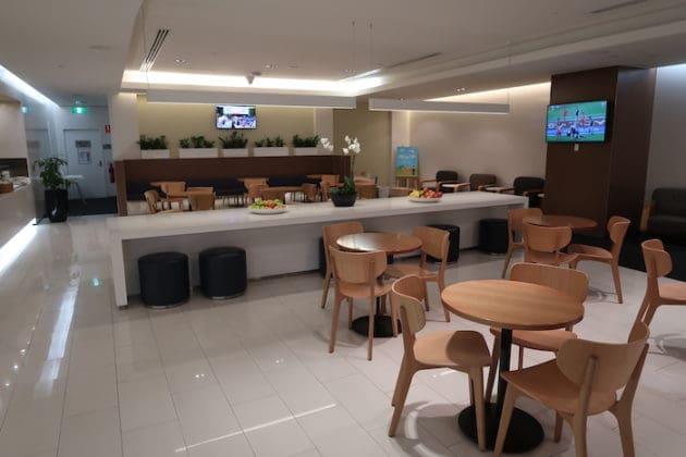 Review: Qantas International Business Lounge Perth (Terminal 1)